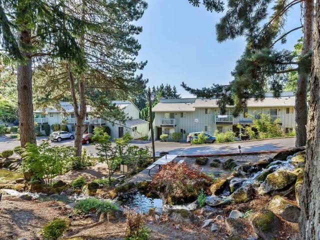 Roxclif Apartments 2 Bedroom Apartment for Rent at 1908 Sw Roxbury Ave, Cedar Hills, OR 97225 Cedar Hills Cedar Mill North