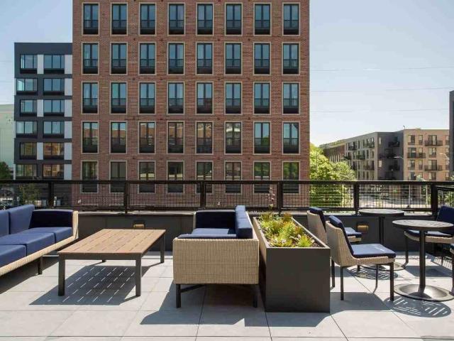 Roxford at The Crosswalks Studio Apartment for Rent at 1020 E Armour Blvd, Kansas City, MO 64109 North Hyde Park