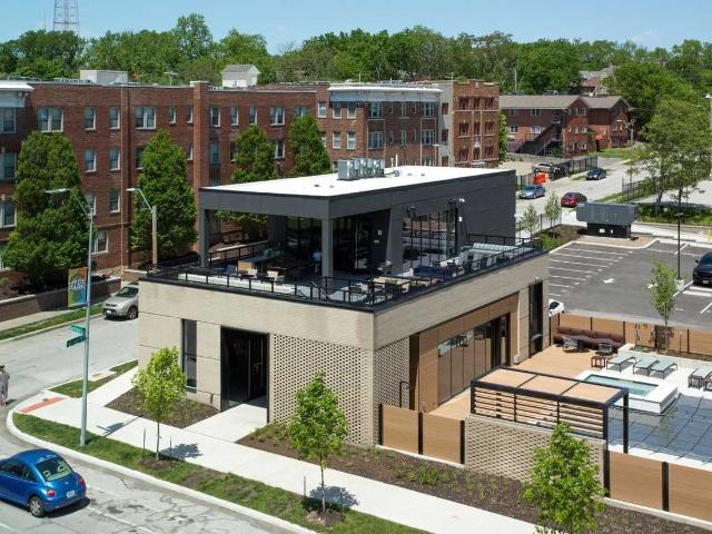 Roxford at The Crosswalks Studio Apartment for Rent at 1020 E Armour Blvd, Kansas City, MO 64109 North Hyde Park