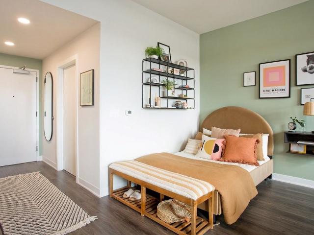 Roxford at The Crosswalks Studio Apartment for Rent at 1020 E Armour Blvd, Kansas City, MO 64109 North Hyde Park