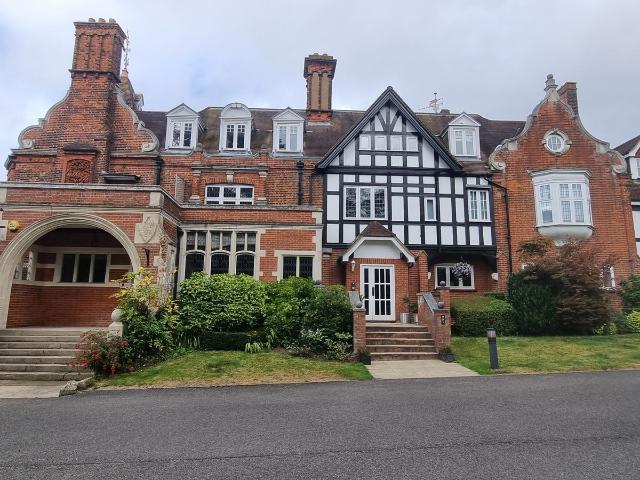 Roxley Manor, Letchworth Garden City SG6, 2 bed flat to rent, £1,650 pcm | PrimeLocation