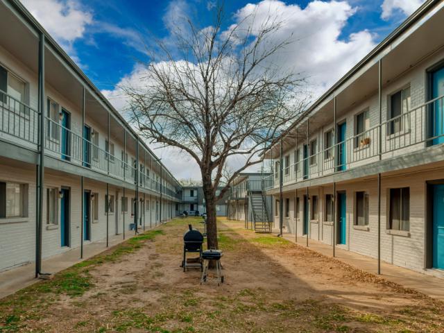 Royal Terrace: All Bills Paid! Leasing Specials! Renovated Euless Apartments, New Management! 1 Bedroom Apartment for Rent at 306 Martha St, Euless, TX 76040