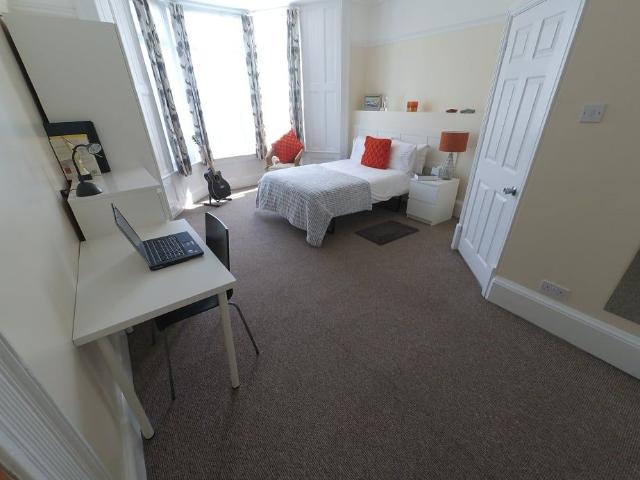 Royal Terrace, Barrack Road, Northampton NN1, 9 bed property to rent, £628 pcm | PrimeLocation
