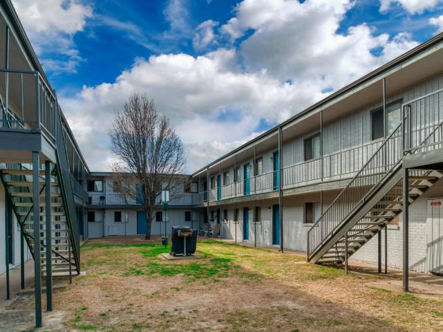 Royal Terrace: Leasing Specials! Renovated Euless Apartments, New Management! 1 Bedroom Apartment for Rent at 306 Martha St, Euless, TX 76040