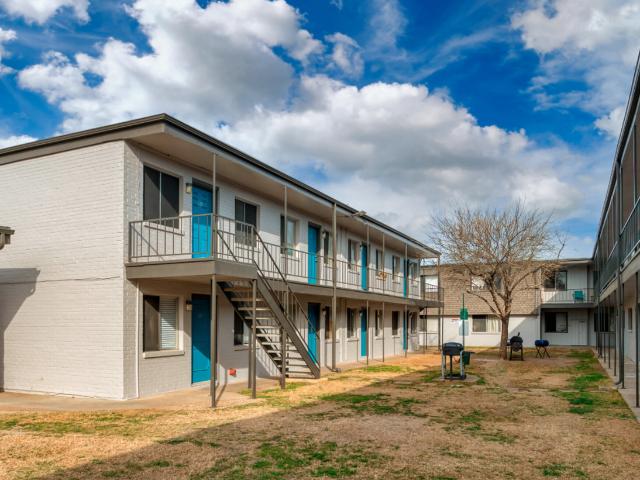 Royal Terrace: Leasing Specials! Renovated Euless Apartments, New Management! 2 Bedroom Apartment for Rent at 306 Martha St, Euless, TX 76040