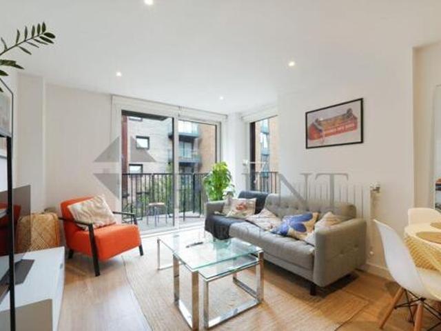 Royal Victoria Gardens, Whiting Way, 1 Bedroom Apartment