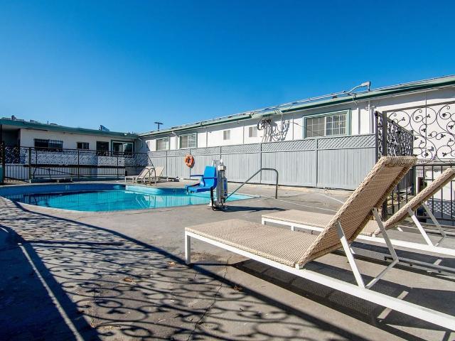 Royal Viking Apartments Studio Apartment for Rent at 2025 W 3rd St, Los Angeles, CA 90057 Westlake