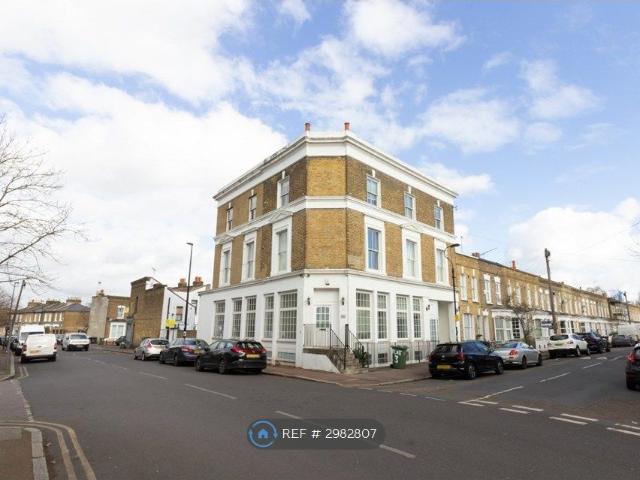 Royal Archer, London SE14, 2 bed flat to rent, £2,200 pcm | PrimeLocation