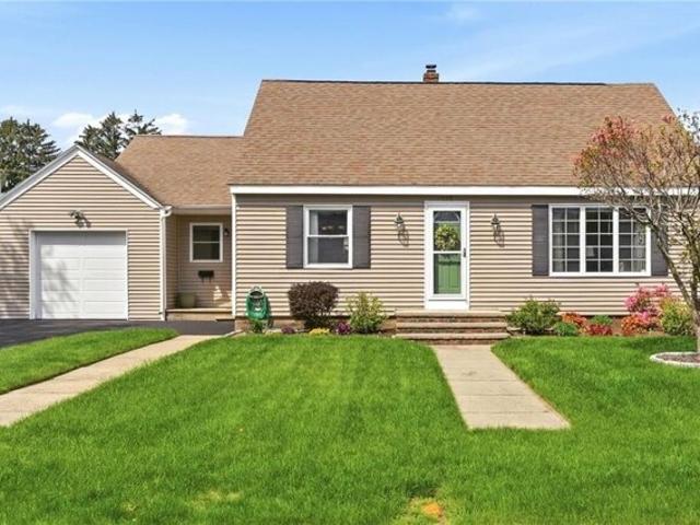 Royal Ave, Cranston, Home For Sale