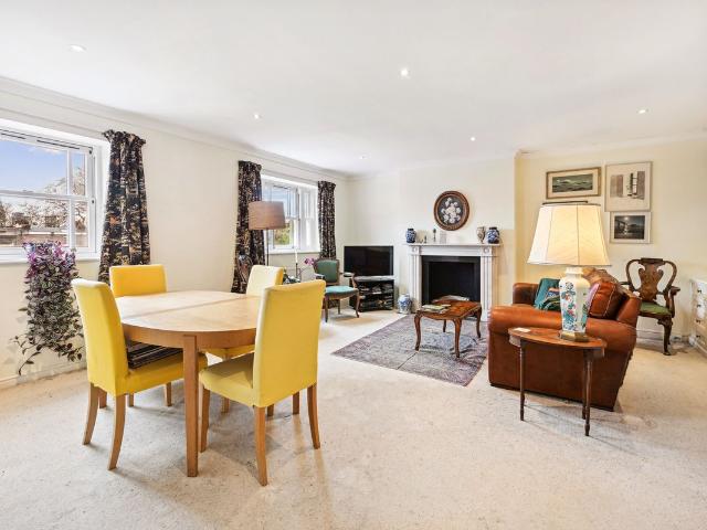 Royal Belgrave House, Hugh Street SW1V, 2 bed flat to rent, £3,400 pcm | PrimeLocation