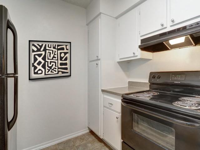 Royal Breeze Apartments 3 Bedroom Apartment for Rent at 21227 Us Highway 19 N, Clearwater, FL 33765