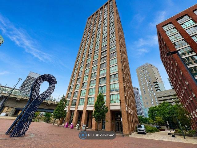 Royal Captain Court, London E14, 1 bed flat to rent, £2,295 pcm | PrimeLocation