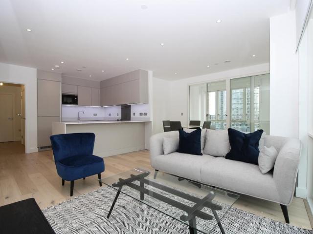 Royal Captain Court, 26 Arniston Way. 2 bed flat to rent £2,860 pcm £660 pw