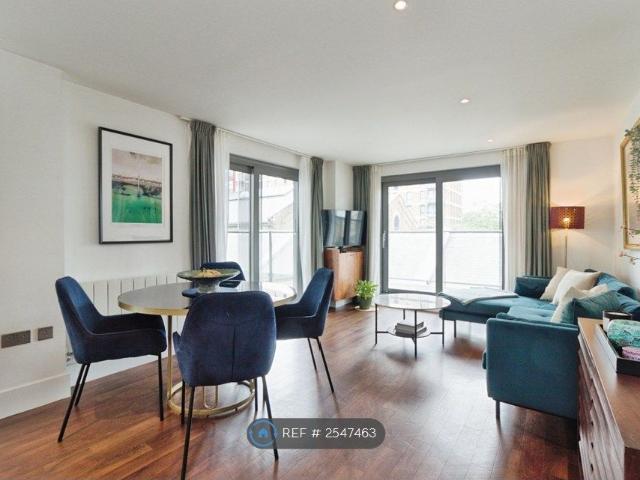 Royal Carriage Mews, London SE18, 2 bed flat to rent, £2,450 pcm | PrimeLocation