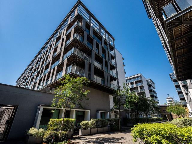 Royal Carriage Mews, Woolwich, London SE18, 2 bed flat to rent, £2,275 pcm | PrimeLocation