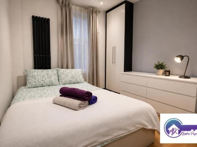 Royal College Street, Camden, London NW1, 3 bed flat to rent, £3,250 pcm | PrimeLocation
