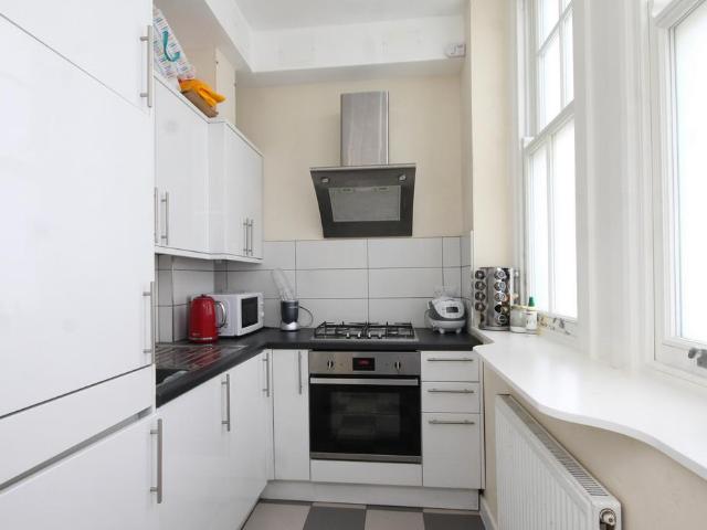Royal College Street, Camden, NW1 1 bed flat to rent £1,800 pcm £415 pw