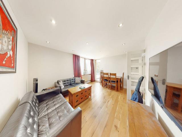 Royal College Street, London NW1, 2 bed flat to rent, £2,745 pcm | PrimeLocation