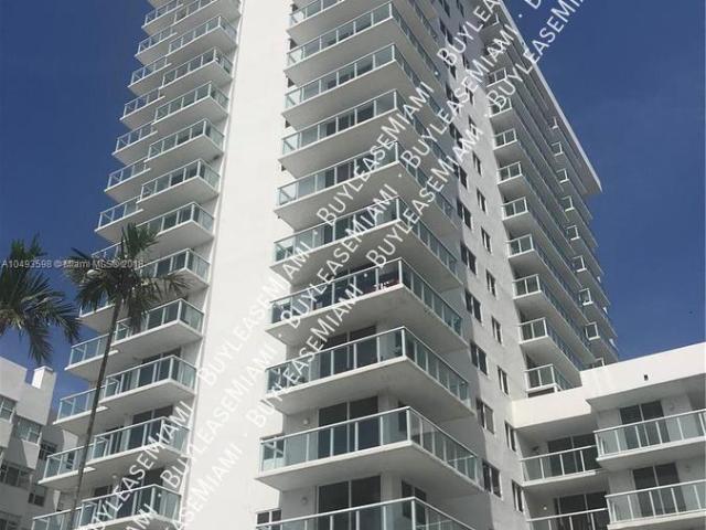 ROYAL CLUB CONDO