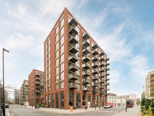 Royal Crest Avenue, E16, London