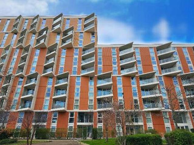 Royal Crest Avenue, London, 3 Bedroom Apartment