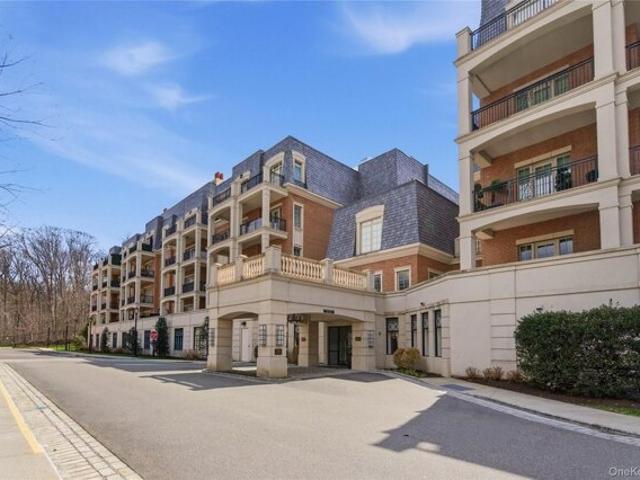 Royal Ct Unit,north Hills, Condo For Sale