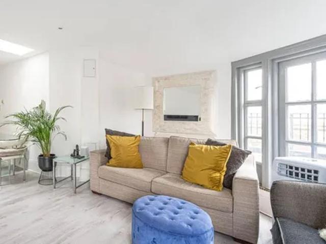 Royal Drive, London, N11 3FS, United Kingdom | 2 bed apartment for rent #136660765 | Rentberry