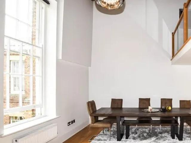 Royal Drive, London, N11 3FS, United Kingdom | 3 bed duplex for rent #116537792 | Rentberry