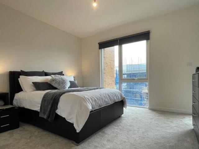 Royal Engineers Way, Mill Hill East, 1 Bedroom Apartment