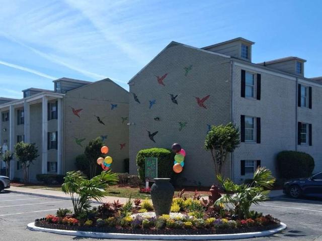 Royal Estates 1 Bedroom Apartment for Rent at 8050 Arlington Expy, Jacksonville, FL 32211 Woodland Acres