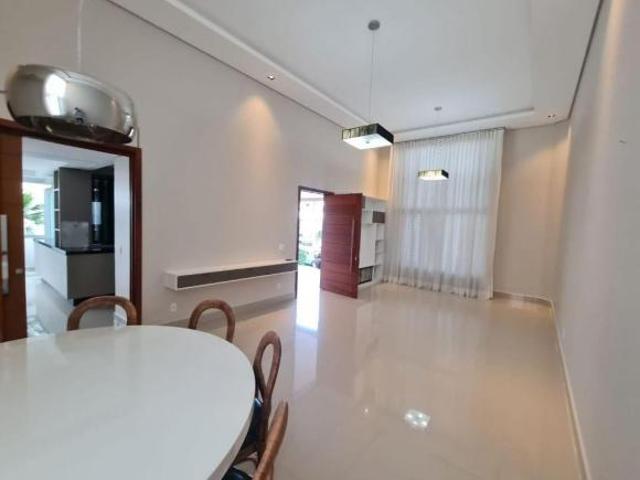 ROYAL FOREST R$ 2.300.000 Casa térrea à venda, 3 suítes, 190 m², 4 vagas, Londrina/PR