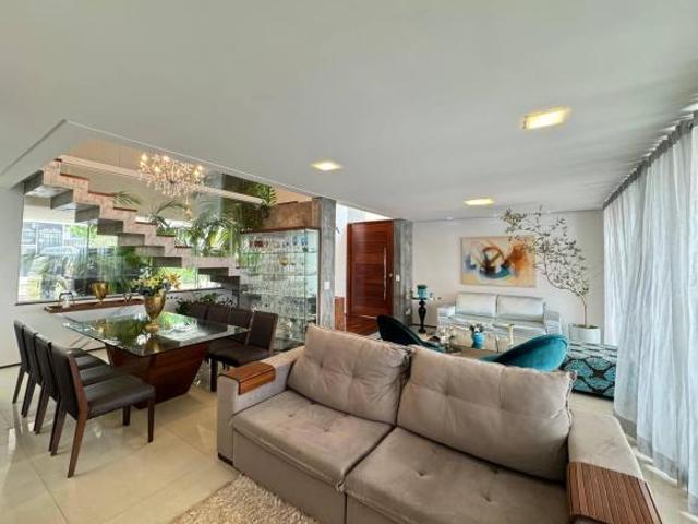 ROYAL FOREST R$ 2.800.000 Casa à venda, 3 Suítes, 2 Vagas, 290m², Esperança, Londrina, PR