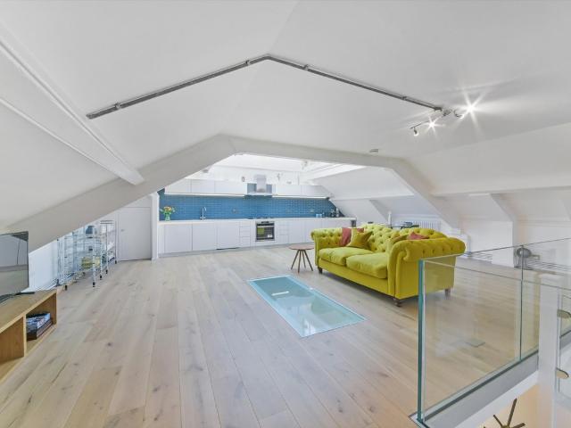 Royal Gate Apartments, Rutland Road, London E9, 1 bed flat to rent, £3,500 pcm | PrimeLocation