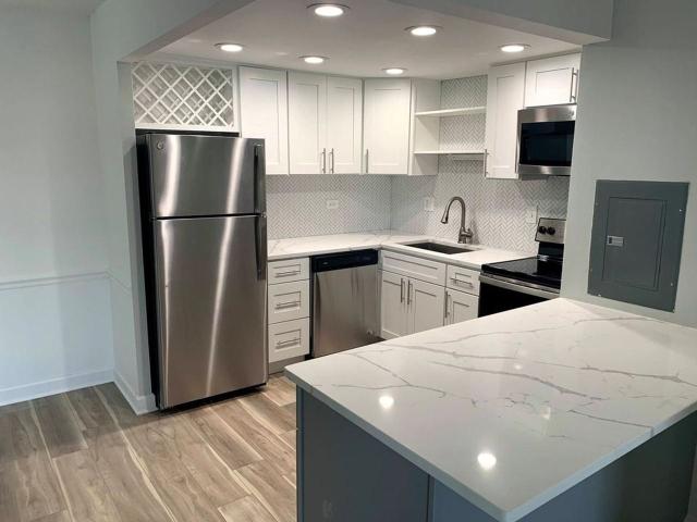 Royal Grove Apartments 1 Bedroom Apartment for Rent at 1100 Grove Ave, Bensenville, IL 60106