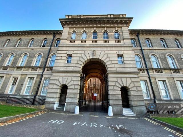 Royal Herbert Pavilions, London, SE18 2 bed flat to rent £1,980 pcm £457 pw