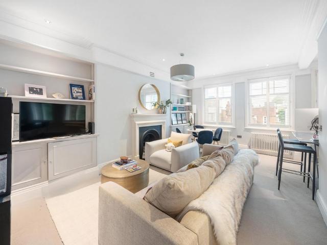 Royal Hospital Road, London, SW3 1 bed apartment to rent £3,791 pcm £875 pw