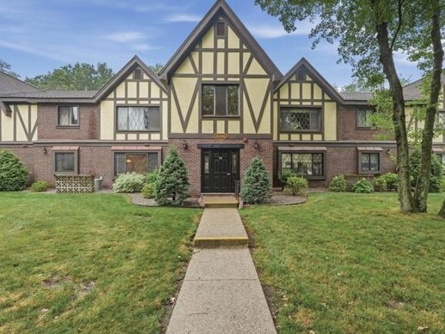 Royal Lake Dr Apt,braintree, Condo For Sale