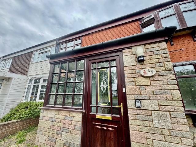 Royal Meadow Drive, Atherstone CV9, 5 bed shared accommodation to rent, £2,075 pcm | PrimeLocation