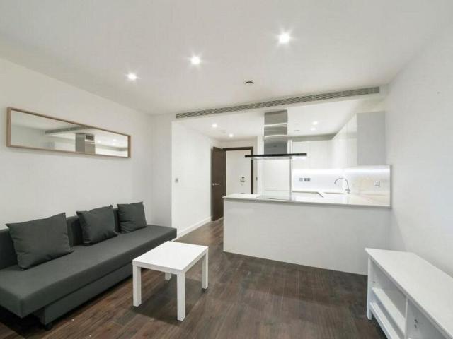 Royal Mint Gardens, Tower Hill E1, 1 bed flat to rent, £2,800 pcm | PrimeLocation