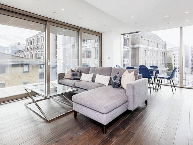 Royal Mint Street, Tower Hill E1 2 bed apartment to rent £3,445 pcm £795 pw