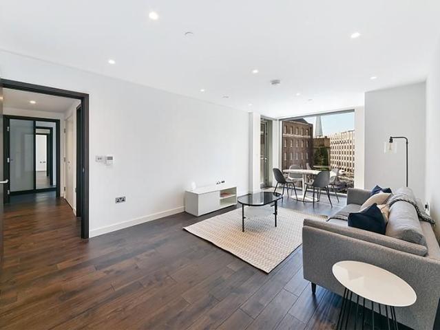 Royal Mint Street, Tower Hill, London E1, 2 bed flat to rent, £3,250 pcm | PrimeLocation