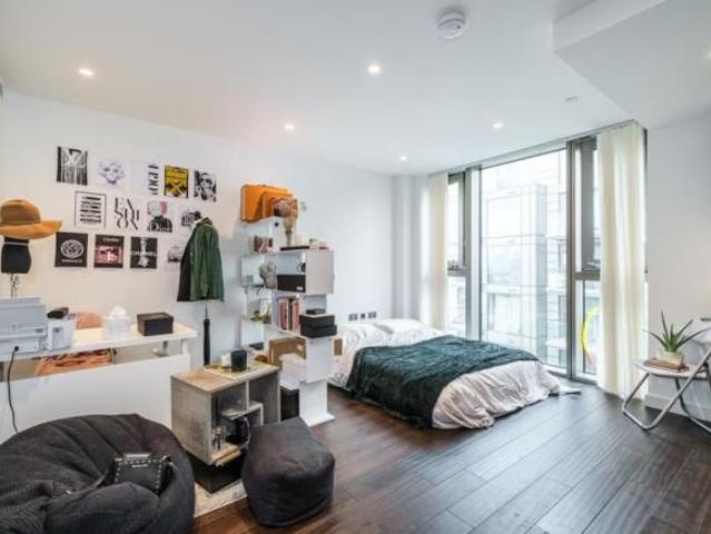 Royal Mint Street, London E1, 1 bed flat to rent, £2,350 pcm | PrimeLocation