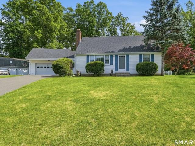 Royal Oak Rd, New Britain, Home For Sale
