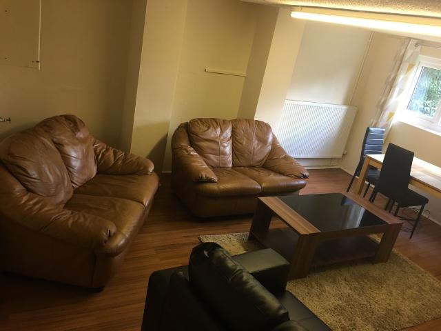 Royal Park Avenue 68, Leeds LS6, 6 bed terraced house to rent, £563 pcm | PrimeLocation