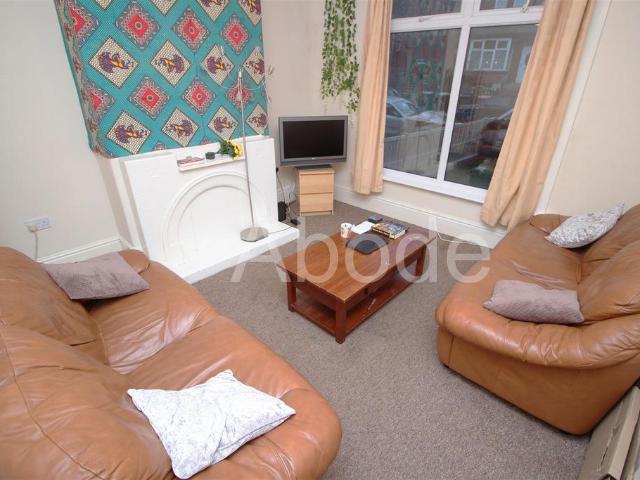 Royal Park Avenue, Hyde Park, Leeds 5 bed house to rent £2,600 pcm £600 pw