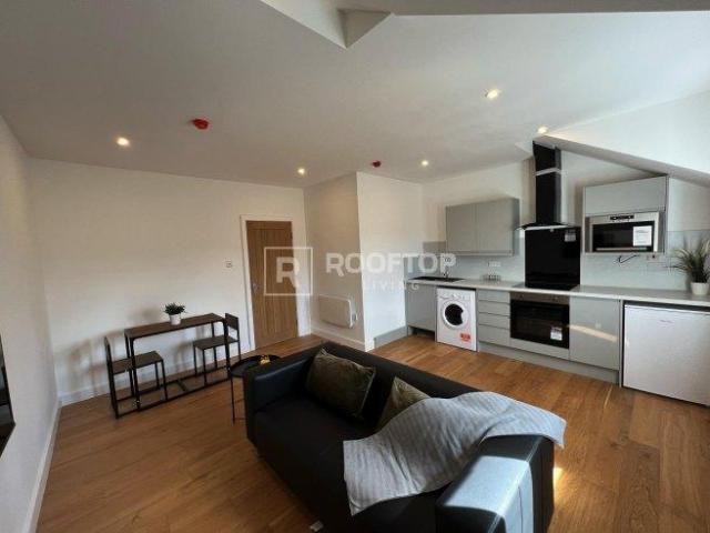 Royal Park Road 2 bed house share to rent £1,472 pcm £340 pw