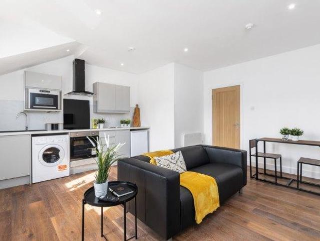 Royal Park Road 2 bed house share to rent £1,516 pcm £350 pw