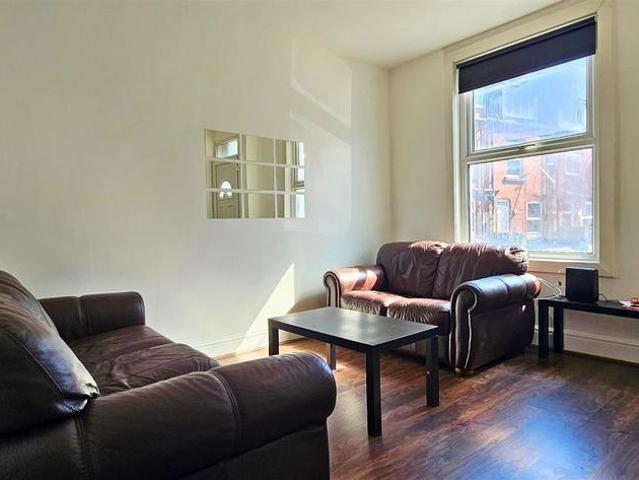 Royal Park Road, Leeds 5 bed house to rent £2,708 pcm £625 pw