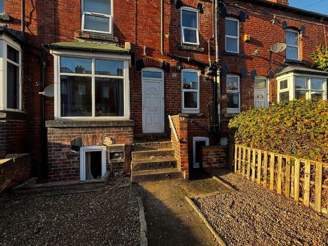 Royal Park Terrace, Leeds LS6, 5 bed semi detached house to rent, £2,059 pcm | PrimeLocation