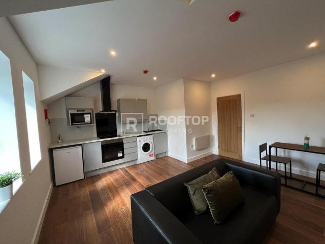 Royal Park Works. 34 Royal Park Road. 2 bed flat to rent £1,551 pcm £358 pw